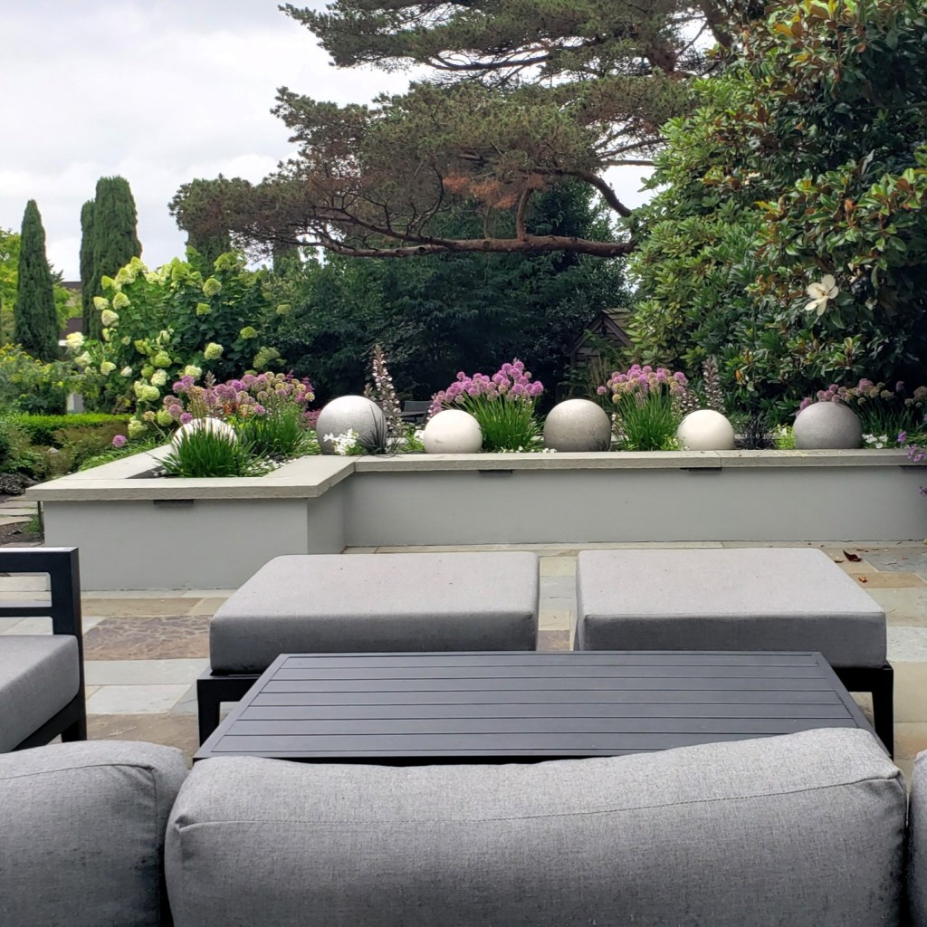 Modern Entertaining – Mercer Island - Kismet Design